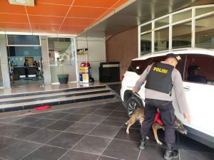 Patroli K-9 Samapta Polda Gorontalo, Lakukan Sterilisasi di Objek Vital – Polda Gorontalo