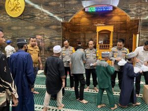 Polri Peduli, Polda Gorontalo Santuni Anak-Anak Panti Asuhan Ummul Iman dan Al-Falah Kecamatan ...